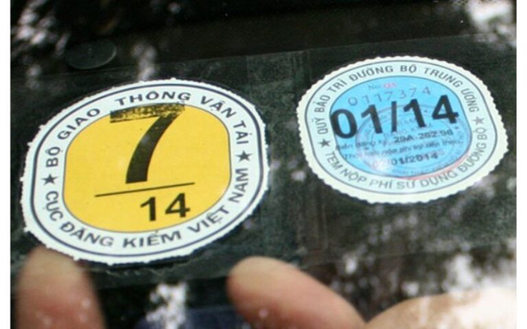 Phí Đường Bộ Ô Tô 5 Chỗ 2024: Quy Định Mới, Mức Phí & Cách Nộp Chi Tiết